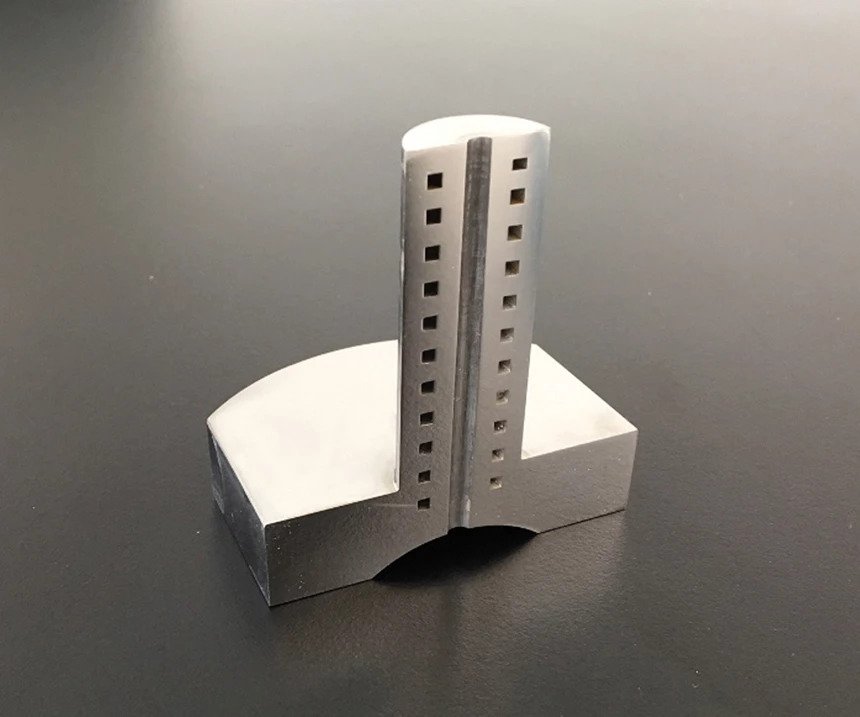 Mini Hot Runner Systems are used in injection molding – AZQuest